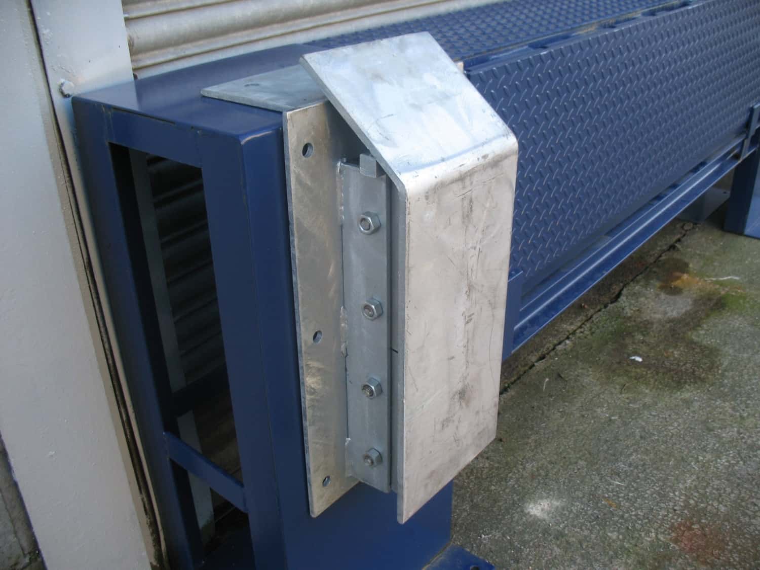 Steel Dock Bumper - 610mm x 380mm x 140mm