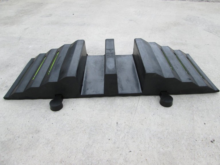 Industrial Cable covers, cable protection, cable ramps and hose ramps ...