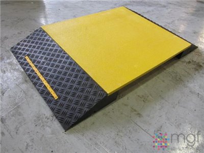 Pedestrian Hose Ramp with Solid Platform